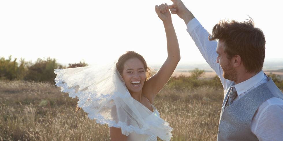 Top 50 First Dance Songs – Cornelia James