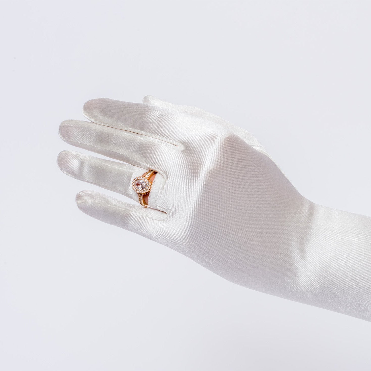 Ring Window – Cornelia James