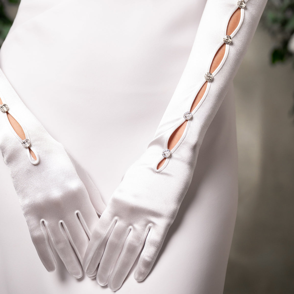Satin Opera Gloves - Calypso – Cornelia James